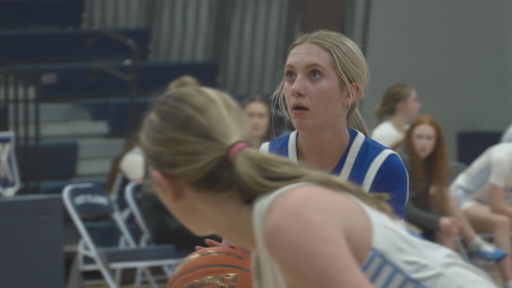 Area girls basketball teams post strong wins Tuesday night - Texas ...